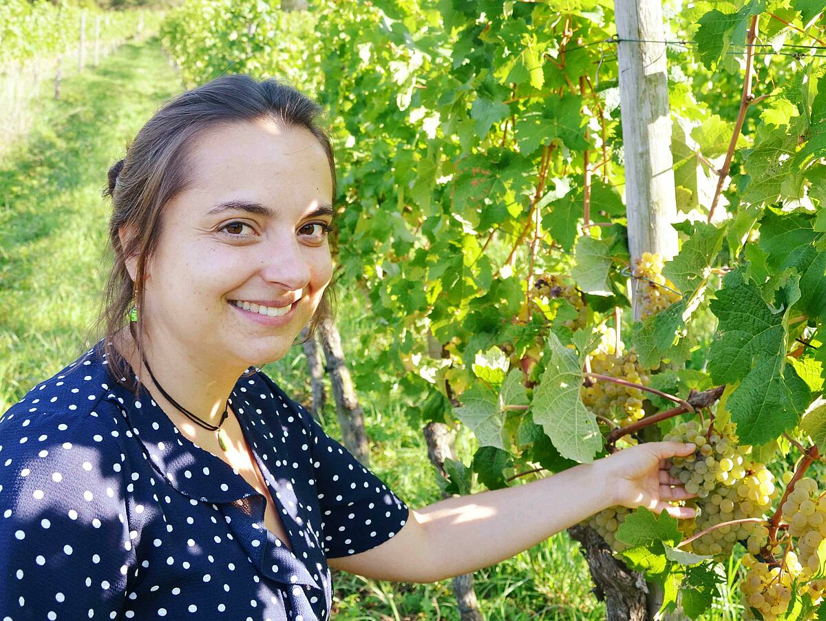 FiBL - Anniversary voices: "A lot comes back from practice"