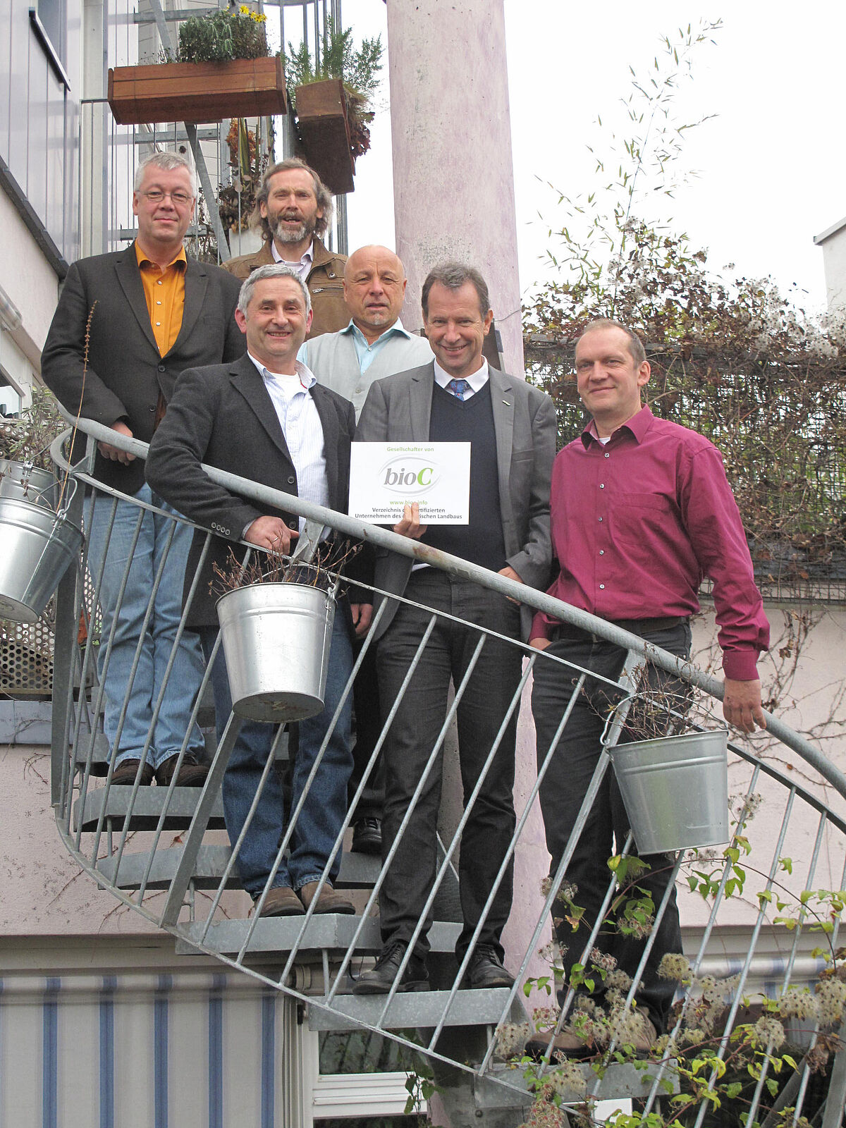 FiBL - IFOAM and bioC announce partnership agreement to launch global ...